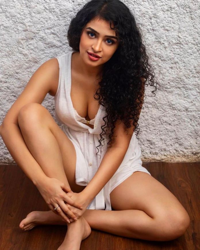 Apsara Rani Sizzling Photoshoot